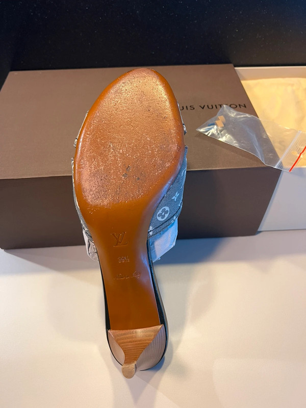 Slippertje met hak Louis Vuitton | Vinted Slippertje met hak Louis Vuitton | Vinted