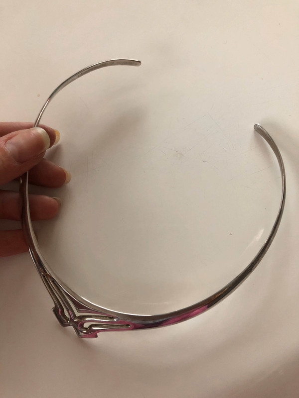 Collier torque ras de cou argent massif 925 | Vinted Collier torque ras de cou argent massif 925 | Vinted